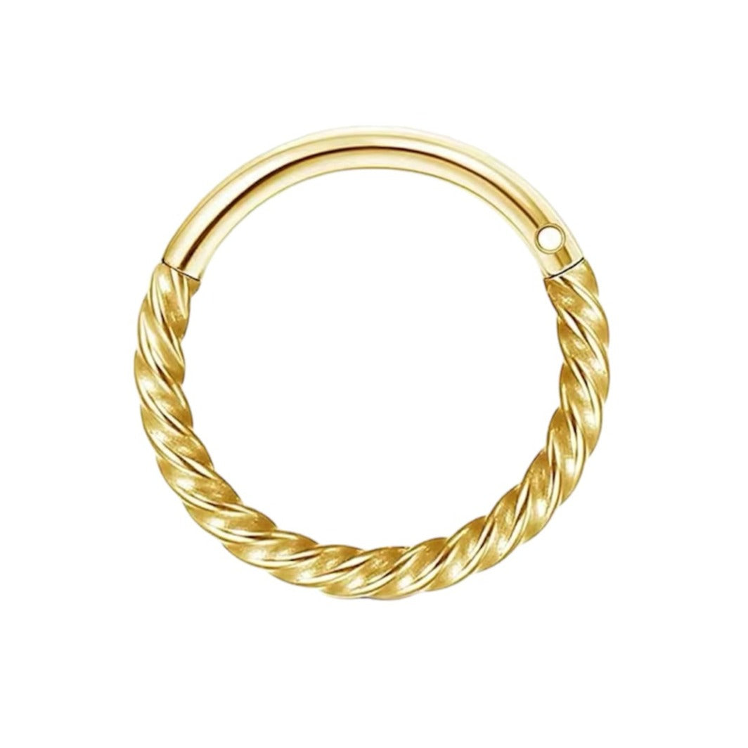 Piercing Lisa – Plumeria Piercing